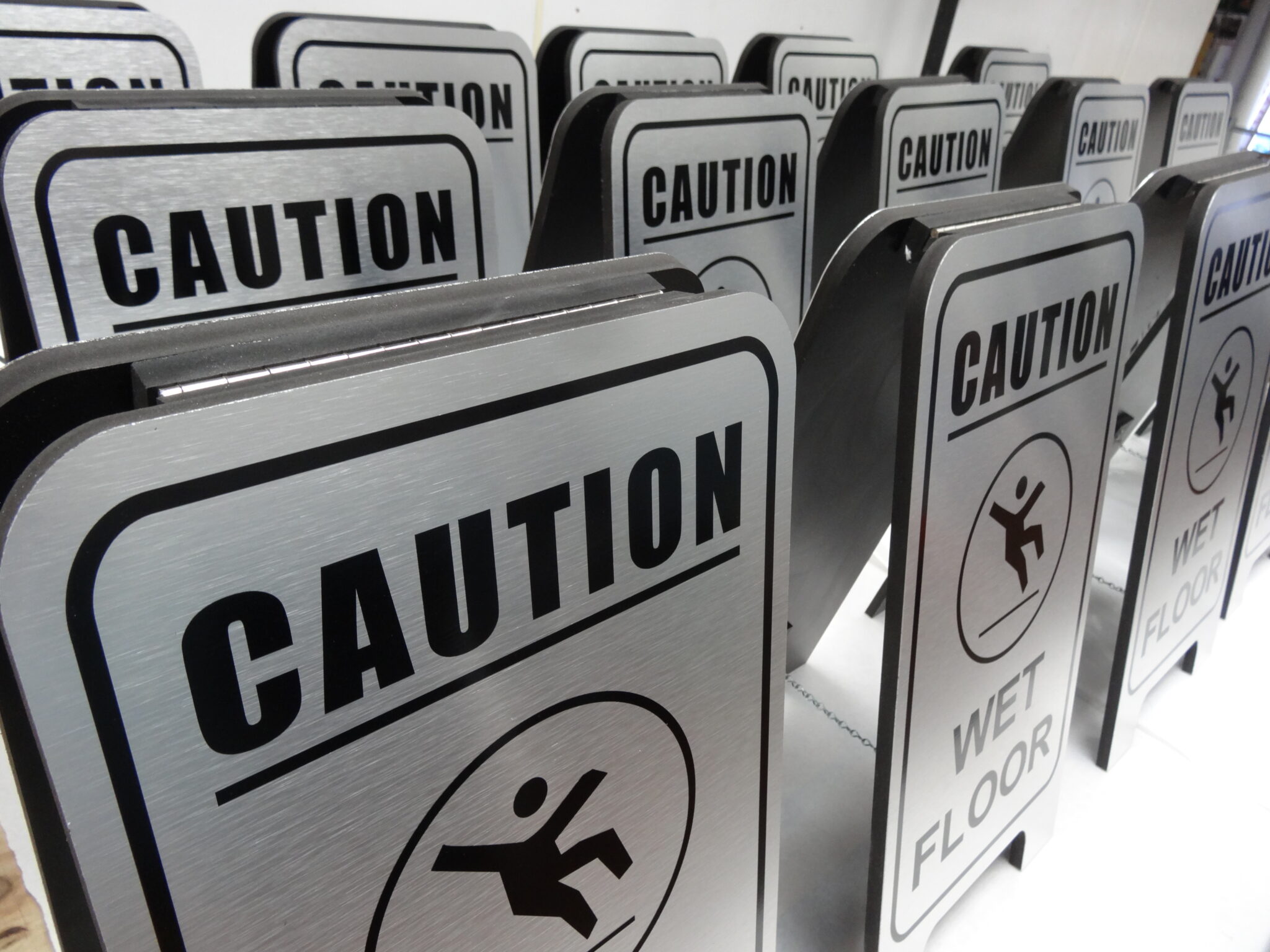 Flat Metal Signs for NJ and NYC | Durable Custom Metal Signage